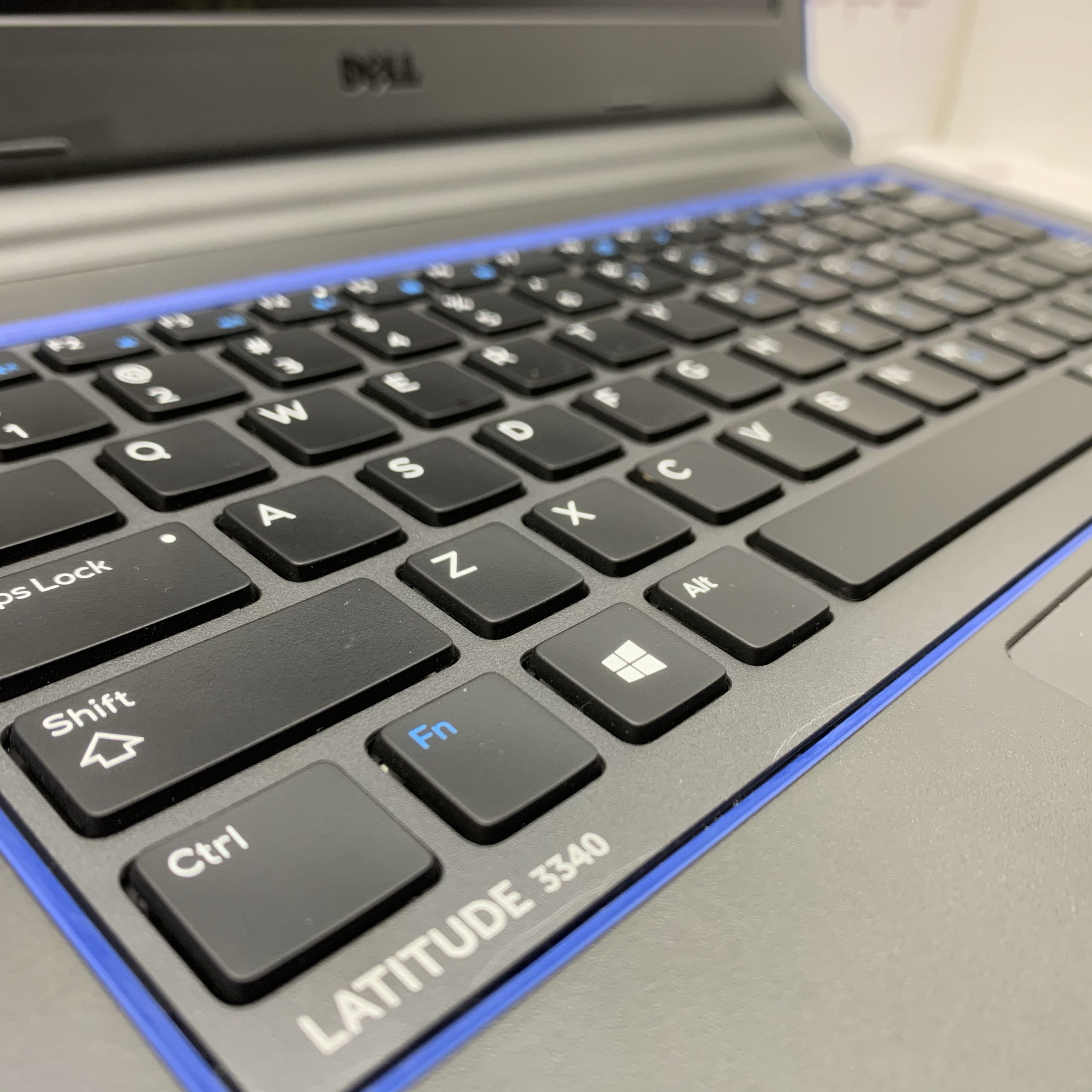 Dell Latitude 3340 – لپ تاپ سنتر